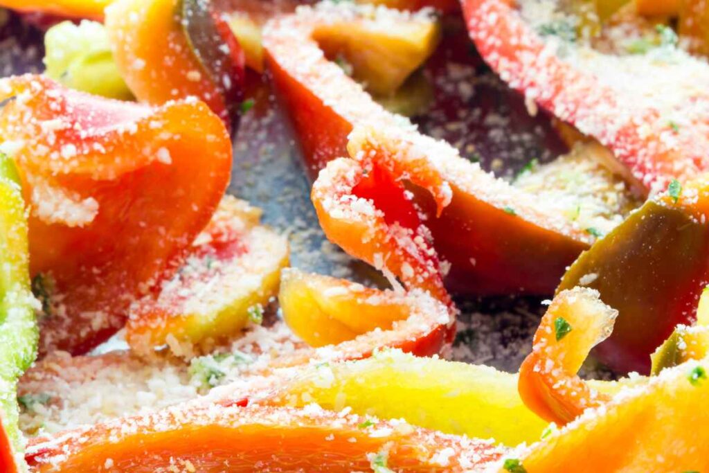 Peperoni croccanti in friggitrice ad aria con pane grattugiato ...